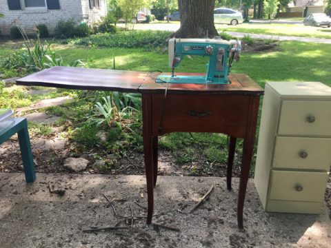 Sovereign sewing machine table - River Market Antiques